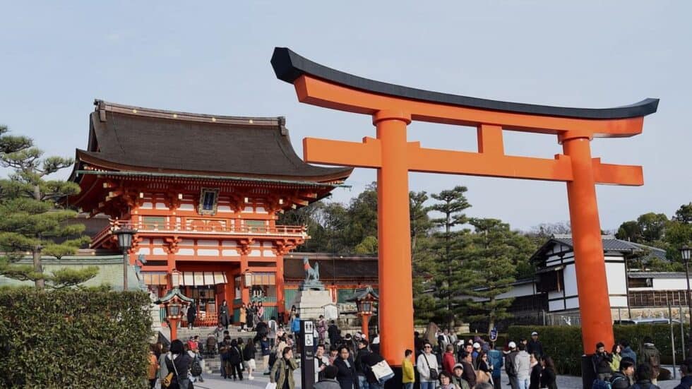 Religions In Japan: 3 Powerful Faiths Transforming The Nation