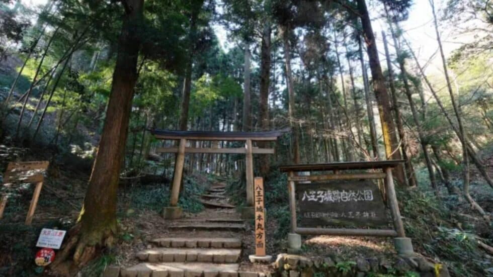 17 Spine-Chilling Haunted Places In Japan To Discover