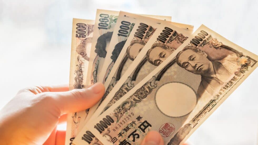 Navigating Japanese Nightlife: 11 Must-Visit Types Of Bars And 10 ...