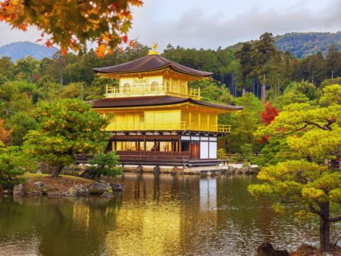 Witnessing Kinkakuji's Golden Pavilion & Unique Architecture